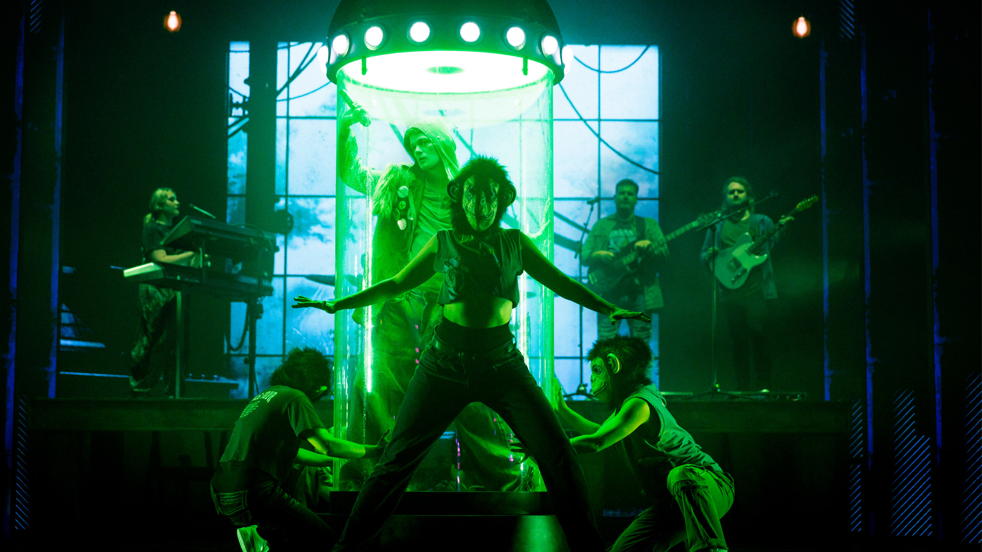 Experience a fantastic Wallmans Show and stay at Tivoli Hotel.